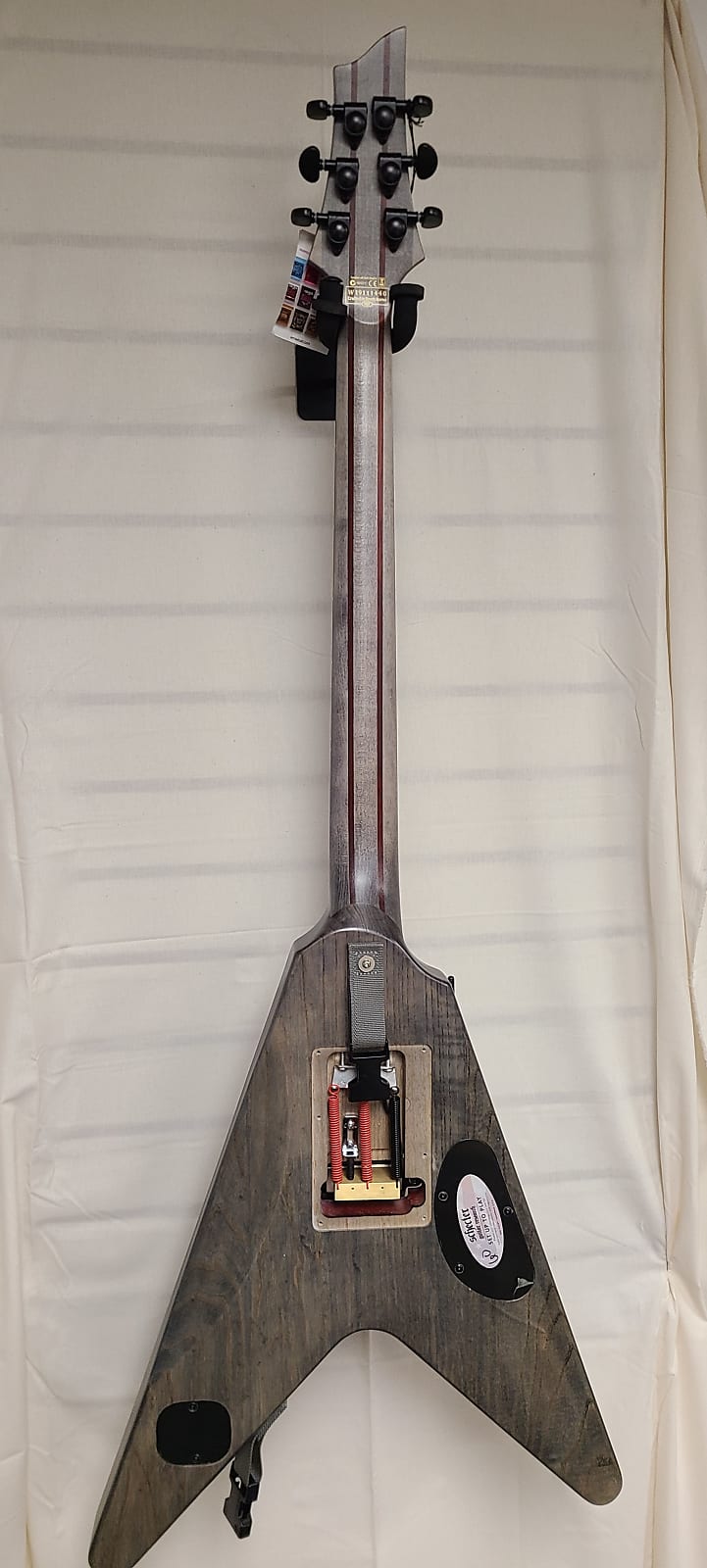 Schecter V-1 Apocalypse Red Reign – Guitar Crate